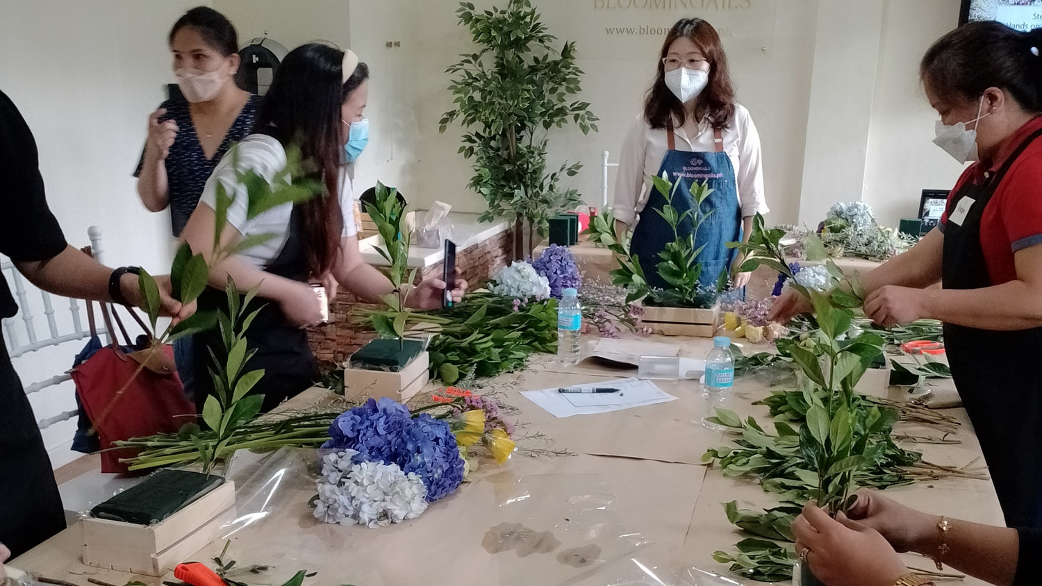 Flower Arrangement Workshops | Floral Classes in Manila – Bloomingailsph