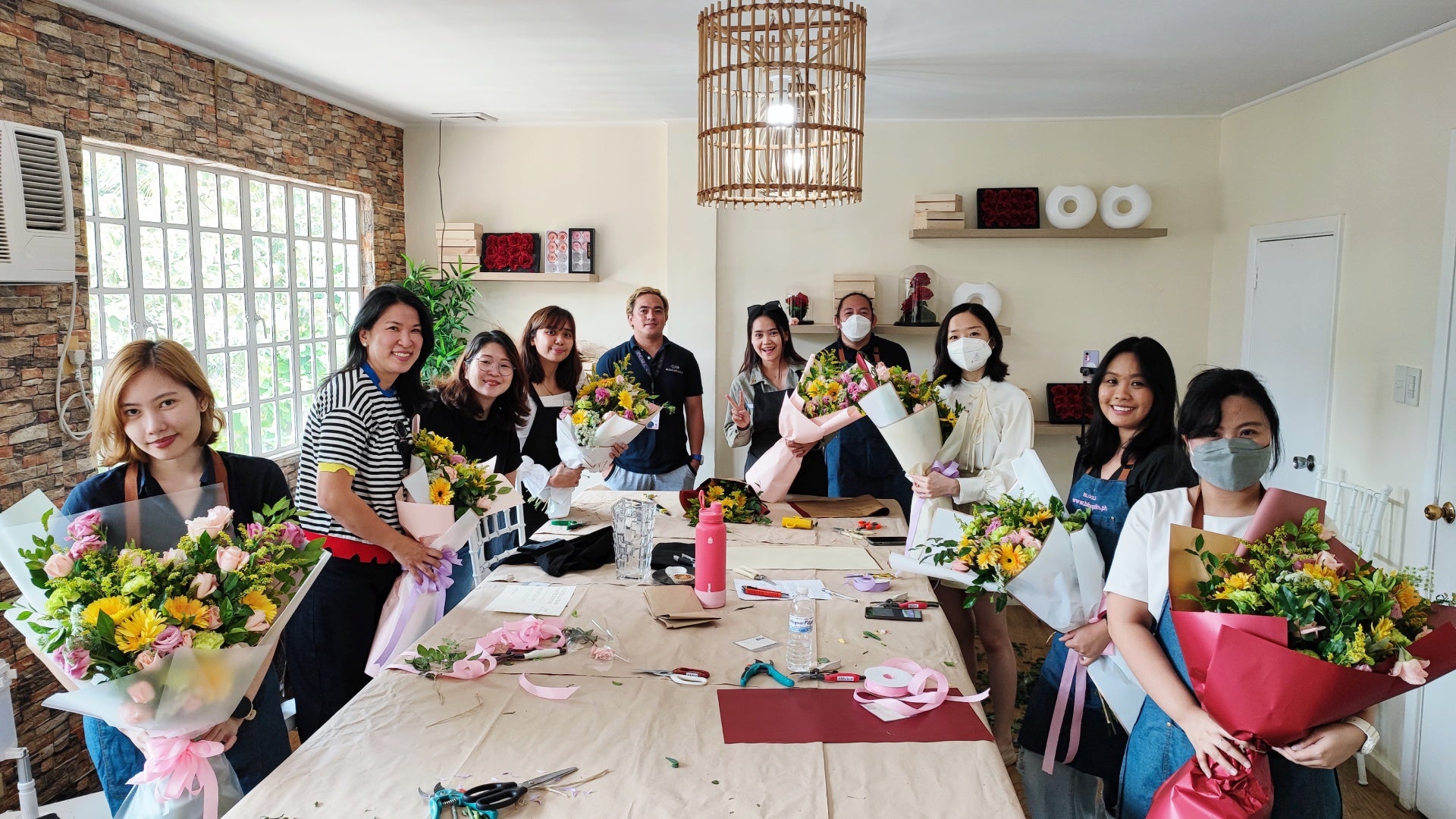 Flower Arrangement Workshops | Floral Classes in Manila – Bloomingailsph
