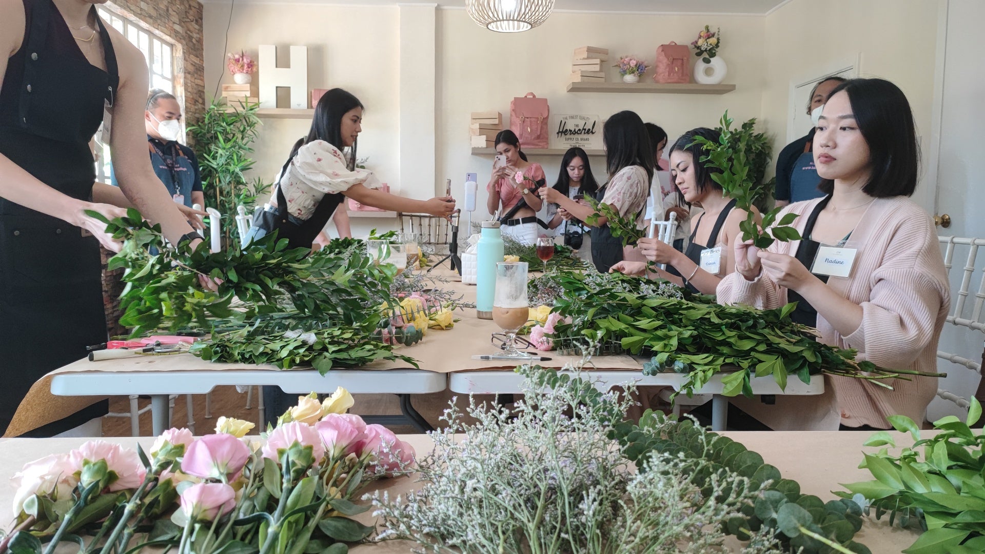 Flower Arrangement Workshops | Floral Classes in Manila – Bloomingailsph